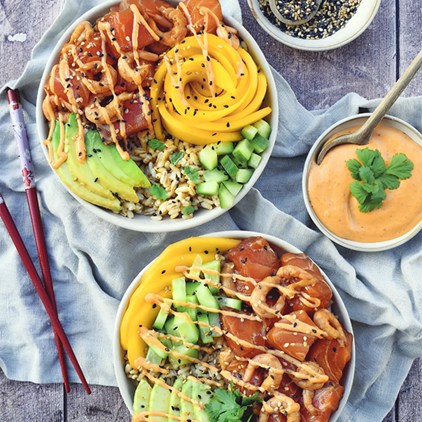 Poke bowl with salmon and prawns - Fazer Willja